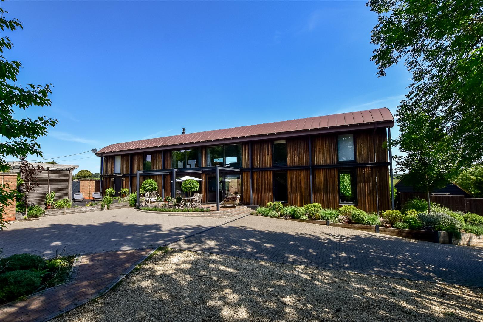 To Rent – Regent Estates
